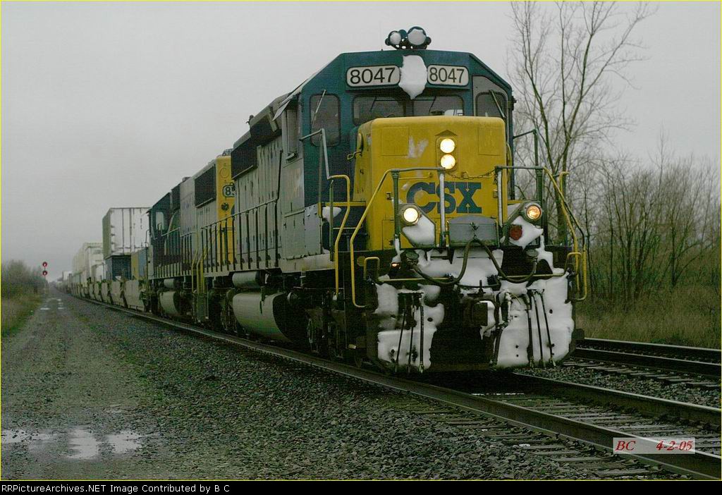 CSX 8047 04/02/2005